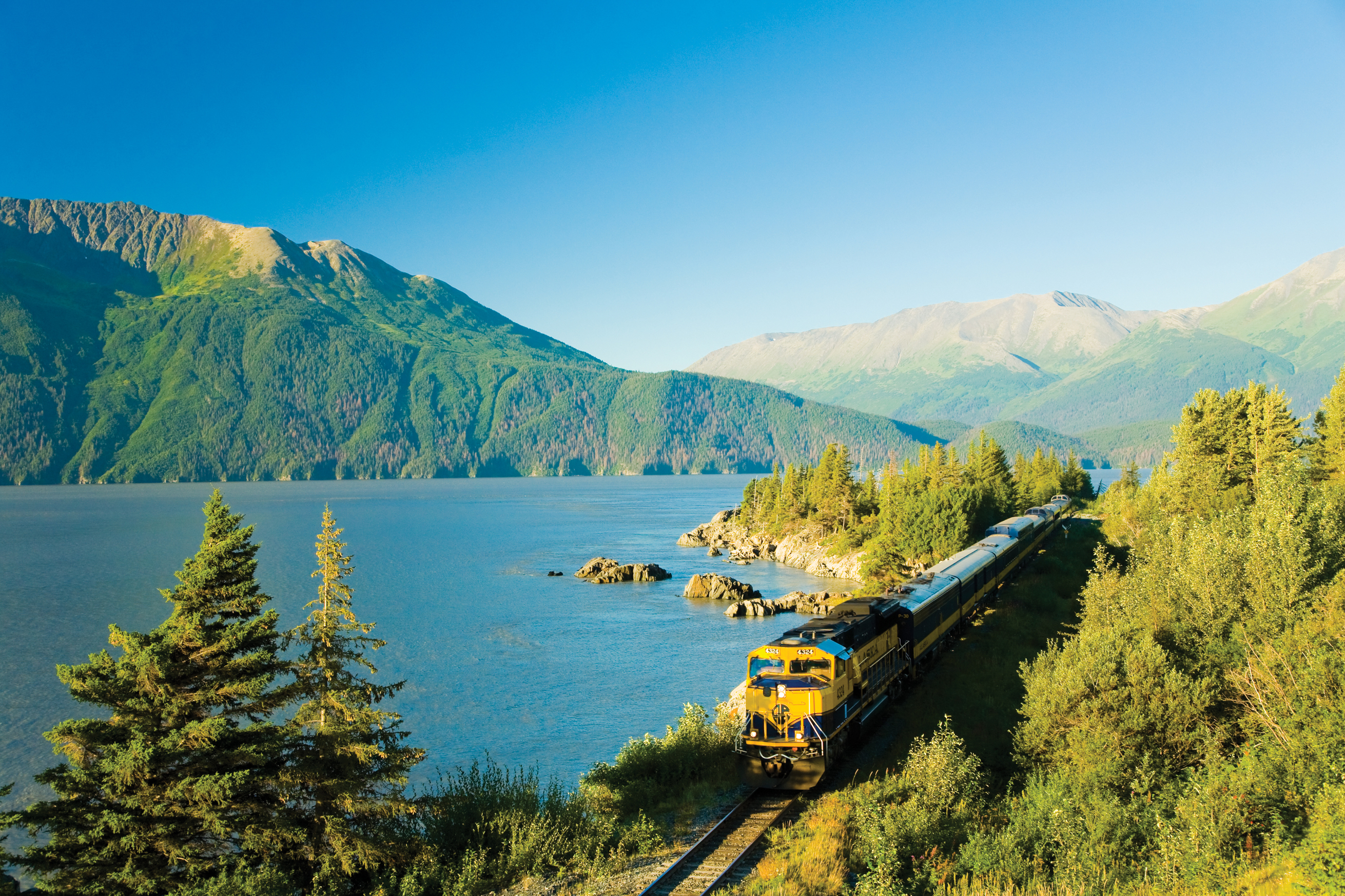 Railroad Day Trips in Alaska | Travel Alaska